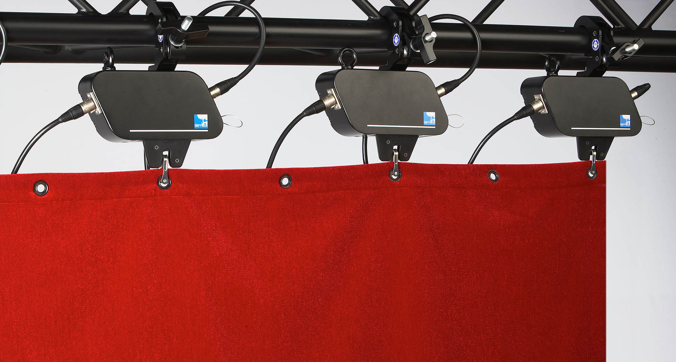 Gerriets – Kabuki G2 – Abwurftechnik-Auslöseeinheit - spek DESIGN